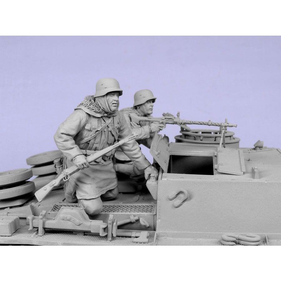 タンクモデル T-35025 1/35 ドイツ 装甲擲弾兵 SSハリコフ, 冬 1943 2体 : ホビーショップ パンツァーレーア - 通販 ...
