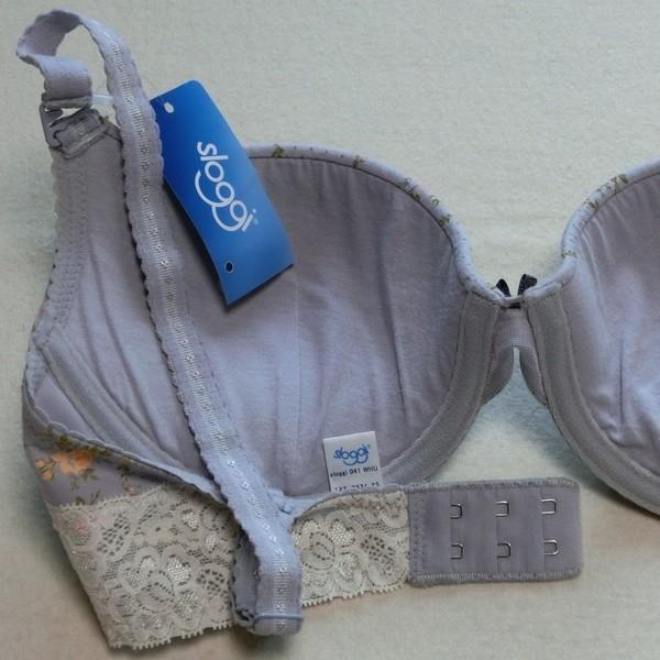 Triumph トリンプ ブラジャー スロギー sloggi 041 triumph ,B65,C65,E70, Z5グレー ぱお2403 ...