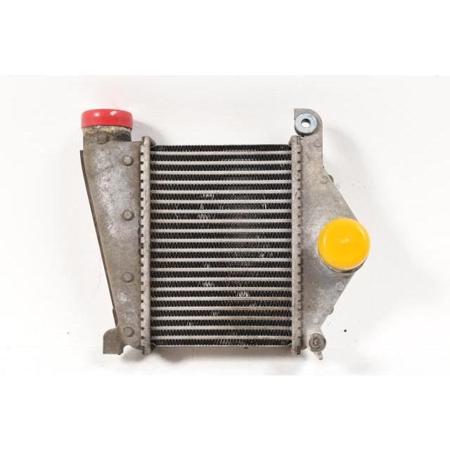 キャラバン ADF-VWME25 インタークーラー : パーツストア今井 - 通販 - Yahoo!ショッピング