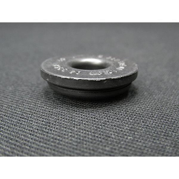 Mercedes-Benz（メルセデス・ベンツ） ベンツ純正品 リザーバータンク＆エアコンBOX 固定用ゴムブッシュ（A2015040112 ...