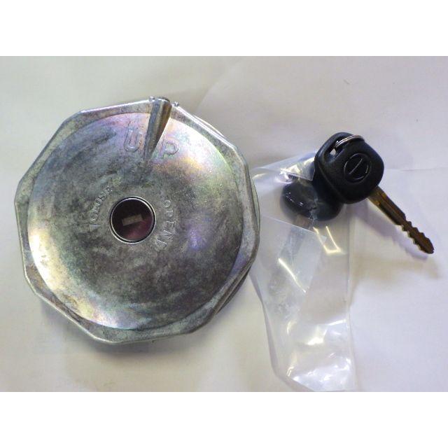 ★日野 純正★フューエルキャップ 鍵セット 77310-E0163 未使用 : a202307432 : パーツポート2号店 - 通販 ...