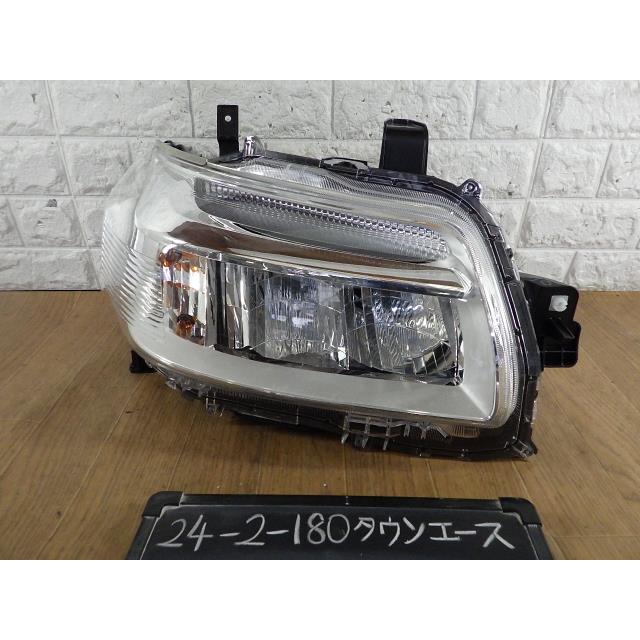 タウンエース 5BF-S413M 右ヘッドランプ ライト レンズ 1E7 コイト 100-8J009 81105-BZ010 : 大晃商事 ...