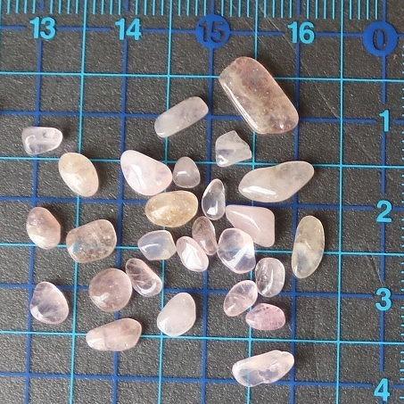 ディープ ローズクォーツ 極小粒 100グラム さざれ石 浄化 オルゴナイト 天然石 パワーストーン レジン アクセサリー :drosec ...