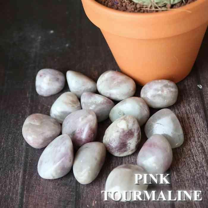 ピンクトルマリン Sサイズ タンブル 浄化用 さざれ石 パワーストーン 天然石 さざれチップ 浄化 ピンク 赤 レジン アクセサリー ...