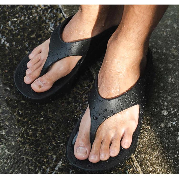 KiU リカバリーサンダル タイプA K332 キウ サンダル ビーチサンダル 厚底 鼻緒 雨 夏 高機能 クッション性 衝撃吸収 EVA素材 ユニセックス 撥水 海 ...