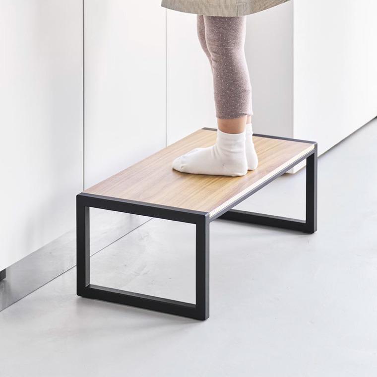 tower 山崎実業 踏み台 タワー W60 公式 10125 10126 ホワイト ブラック 送料無料 / 幅60cm 高さ20.1cm ステップ台 スツール キッチン 台所 玄関 : 家具 ...