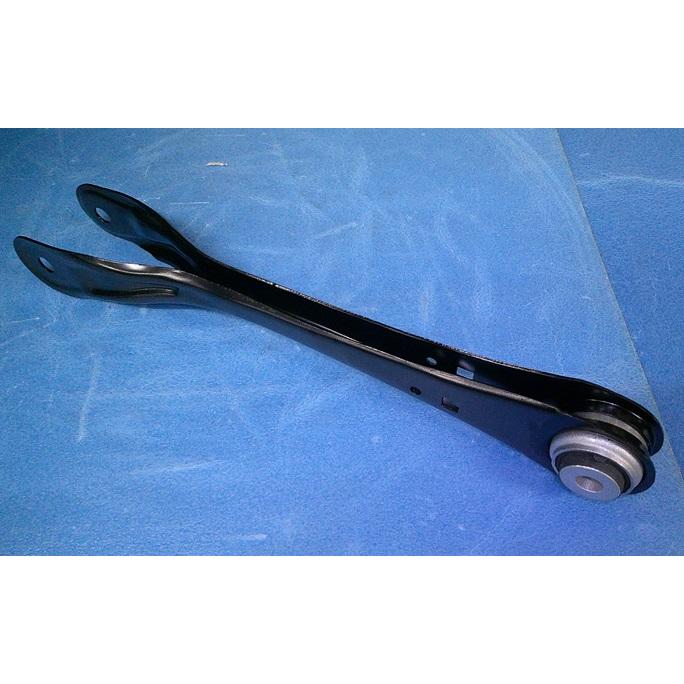 BMW BMW純正 ラバー マウント付きトレーリングアーム コントロールアーム 未使用在庫処分品 33306893528 : PB928 ...