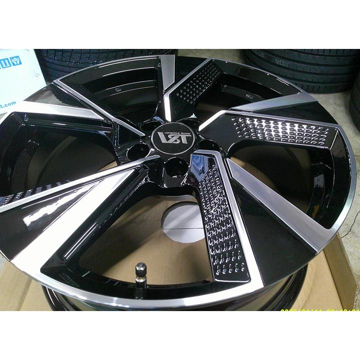 18インチ夏タイヤホイールセット新品4本1台分 ボルボV40クロスカントリー（2013年式〜）VSTタイプST3＆225/45R18 : PB928 - 通販 - Yahoo!ショッピング