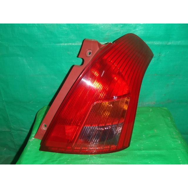 スイフト DBA-ZC11S 右テールランプ スタンレー P4476 35650-63J00 : 有限会社川崎興業 - 通販 - Yahoo ...