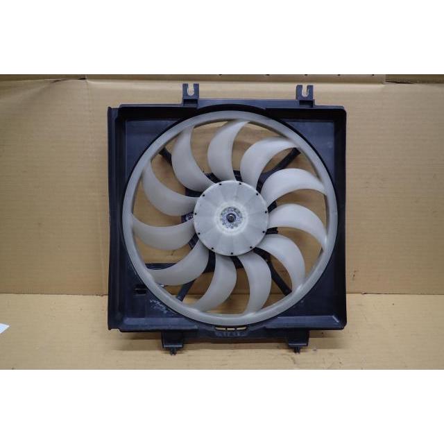 SUBARU インプレッサ GJ7 ラジエーターファン 右11枚 45131FG003 73311FJ000 : 有限会社川崎興業 - 通販 ...
