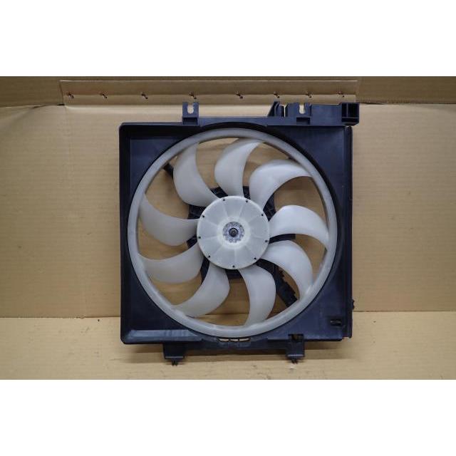 SUBARU インプレッサ GJ7 ラジエーターファン 左9枚 45131FG003 45121FJ000 : 有限会社川崎興業 - 通販 ...