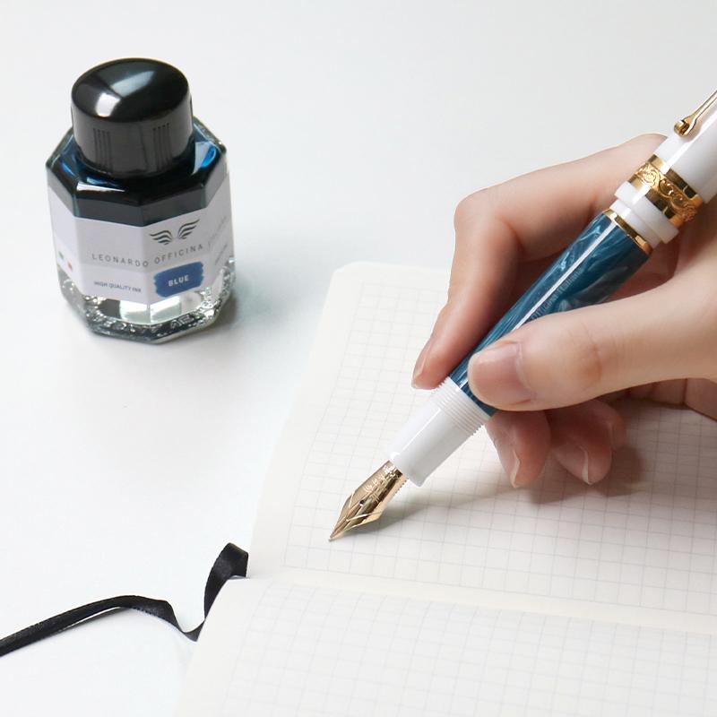日本限定 レオナルド・オフィチーナ・イタリアーナ 万年筆 フェリーチェ 数量限定 ボトルインク付 FELICE 公式 LEONARDO ...