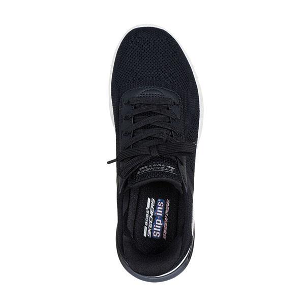 SKECHERS（スケッチャーズ） 手を使わずにスッと履ける スリッポン