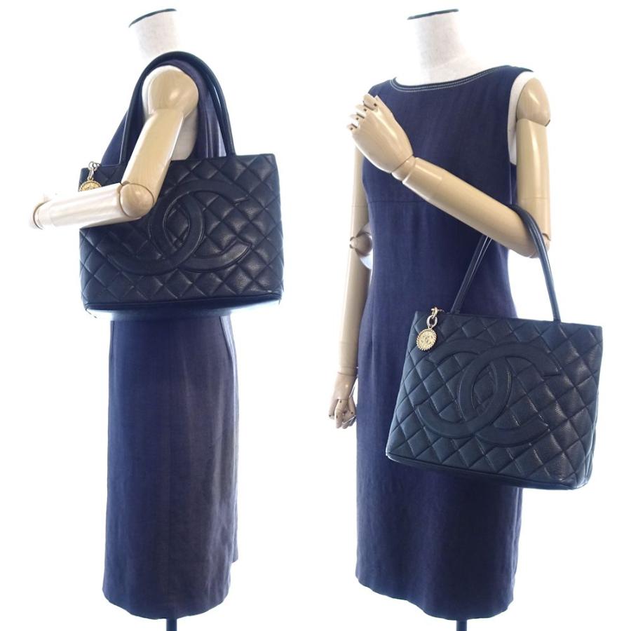 CHANEL シャネル 復刻トートバッグ キャビアスキン 黒 ブラック/151395【中古】 : MIDORIYA - 通販 - Yahoo ...