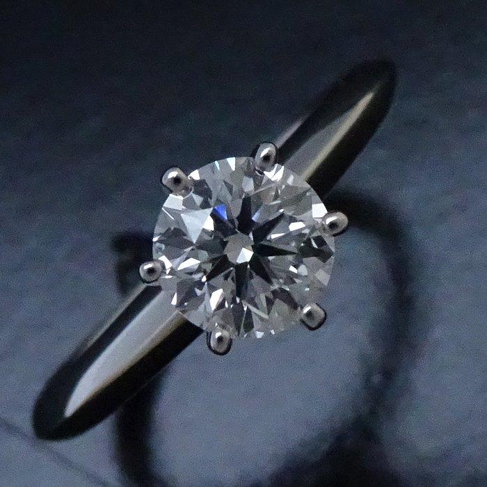TIFFANY&Co. ティファニー ソリテール リング ソリティアリング 指輪 一粒ダイヤモンド0.58ct 9号 Pt950プラチナ/292166【中古】 : MIDORIYA - 通販 ...