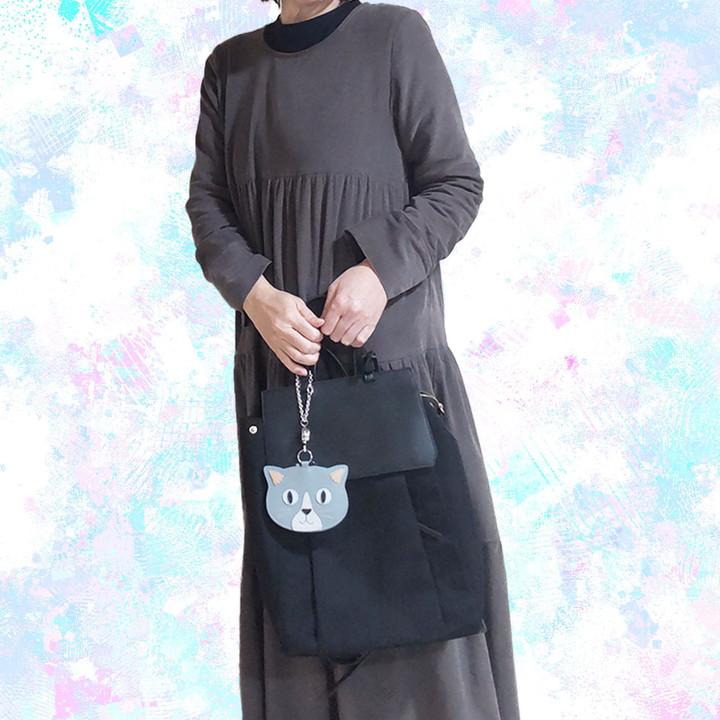 ファミネコリール付きパスケース ノアファミリー 猫グッズ ネコ雑貨 パスケース ねこ柄 牛革 icカード 定期入れ オーナーアイテム ...