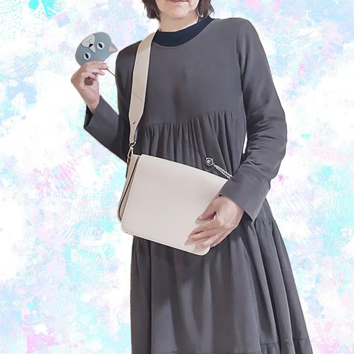 ファミネコリール付きパスケース ノアファミリー 猫グッズ ネコ雑貨 パスケース ねこ柄 牛革 icカード 定期入れ オーナーアイテム ...