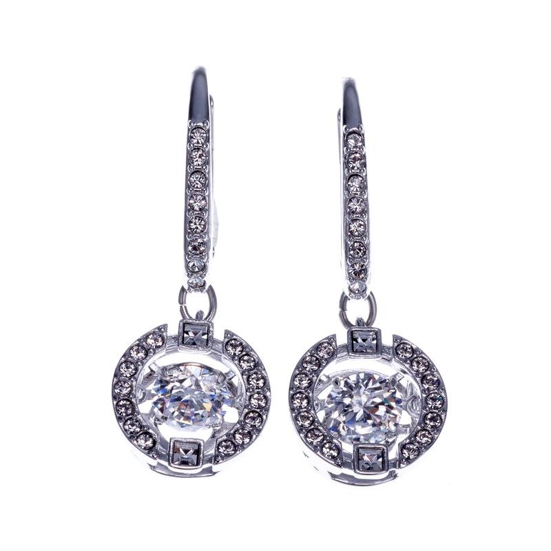 スワロフスキー SWAROVSKI 5504652 ピアス :c-5504652:PLATINUM OUTLETS TOKYO - 通販 ...