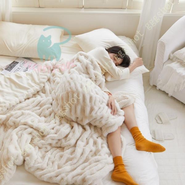 掛け布団 吸湿発熱 ふわふわ 肌掛け布団 シングル 秋 冬掛布団 オフィス 旅行 出張 エアコン対策 ひざ掛け 肌かけ布団 温かい 冬の布団 ...