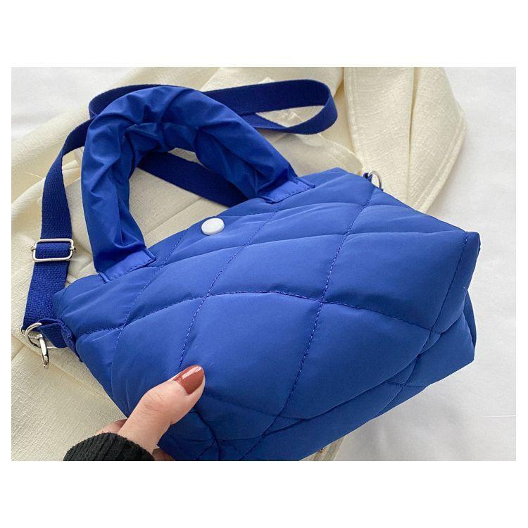 plusnao 2WAY ミニショルダーバッグ ハンドバッグ レディース キルティング 軽量 大容量 斜めがけ 手提げ 肩掛け 無地 縦型 自立 : プラスナオYahoo!店 - 通販 ...