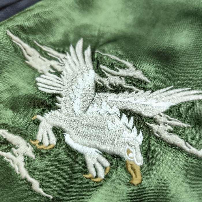 絡繰魂 鷹柄 ALL 振り刺繍 オーバーダイ加工 リバーシブルスカジャン