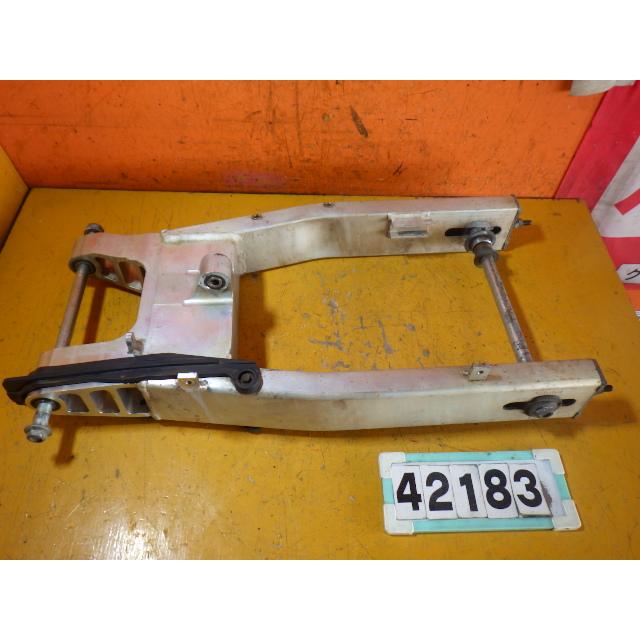 42183 ホンダ MC31-100〜 ホーネット250 '96 純正 スイングアーム 曲がり無 アクスルシャフト径17mm : ぽちっと ...