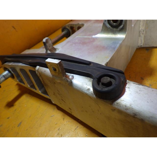 42183 ホンダ MC31-100〜 ホーネット250 '96 純正 スイングアーム 曲がり無 アクスルシャフト径17mm : ぽちっと ...