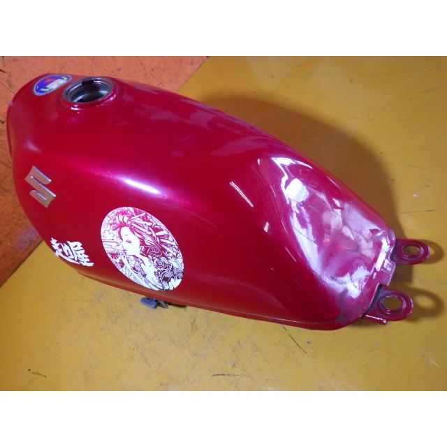 45674 スズキ NJ47A-135〜 グラストラッカービッグボーイ '03 純正 ガソリンタンク 良品 凹み無 内部綺麗 フューエルコック ...