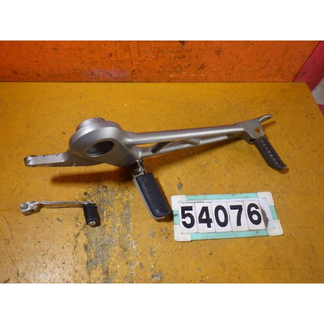 54076 ホンダ MC33-100〜 VTR250 '98 純正 ステップホルダー 左 曲がり無 : 54076 : ぽちっとバイク ヤフー ...