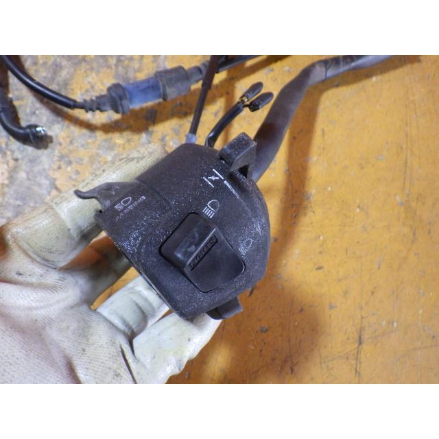 58611 ホンダ MC33-120〜 VTR250 '07 タコ有キャブ車 純正 ハンドルスイッチ 左 割れ無 正常作動 : ぽちっとバイク ...