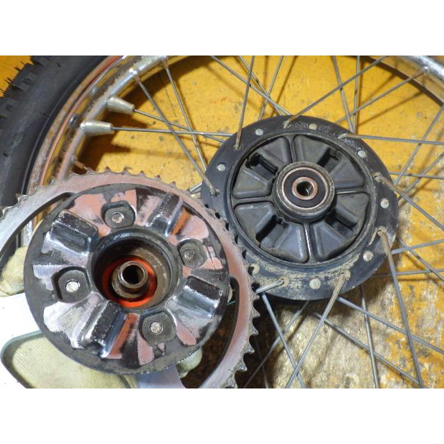 61355 ホンダ 海外版JD01 CT110ハンターカブ '93 6V 純正 リアホイール 曲がり無 D.I.D 17×1.40 タイヤ良好 ...