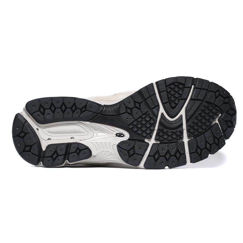 New Balance NEW BALANCE ML2002RE New Balance NEW BALANCE ML2002RE