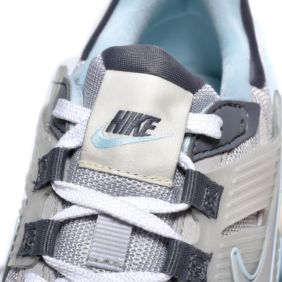 NIKE W V2K RUN NIKE W V2K RUN