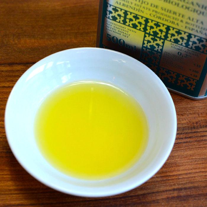 スエルテ アルタ（Suerte Alta） 有機エキストラバージン・オリーブオイル マルケス ド プラド 缶・1L :00102235:プレマシャンティ - 通販 - Yahoo!ショッピング