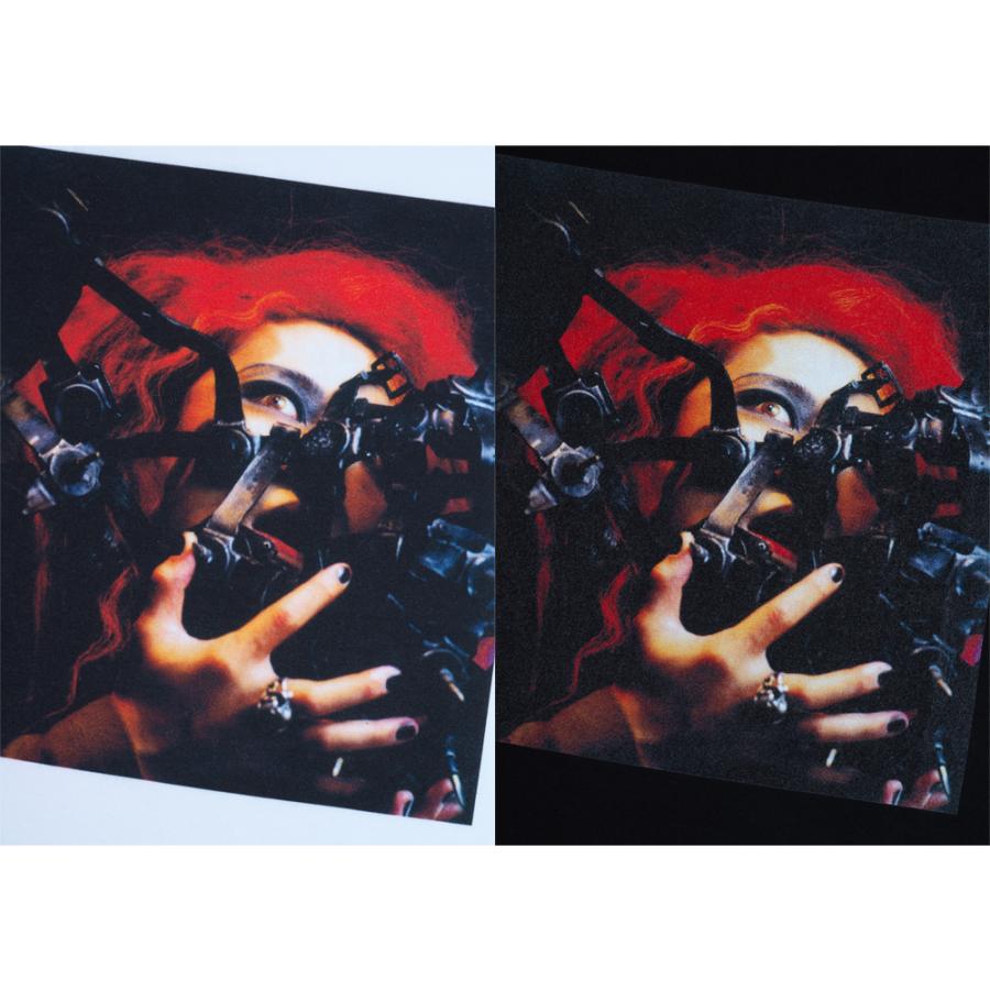 MEDICOM TOY VINYL by Amplifier “hide” TEE "HIDE YOUR FACE"《2025年10月発売・発送予定 受注期間は8月10日まで ...