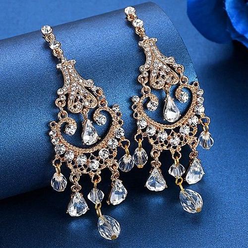 [90mm〜] 女帝の覇気を纏う貴女に相応しい！気品と気高さMAXの宮殿シャンデリア級ピアス ベリーダンス イヤオブジェ 舞台 衣装 パーティ 映画 EM-001 : ぷんだりか - 通販 ...