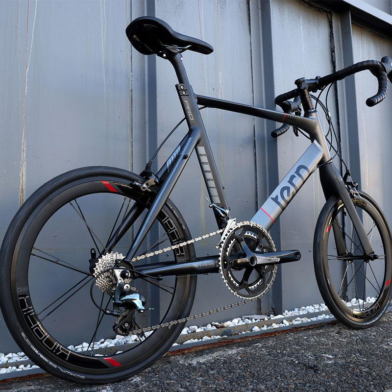 ターン 2024年モデル SURGE（サージュ）限定カラー フェージングメタル TERN :ci-650832:自転車のQBEI Yahoo!店 - 通販 - Yahoo!ショッピング