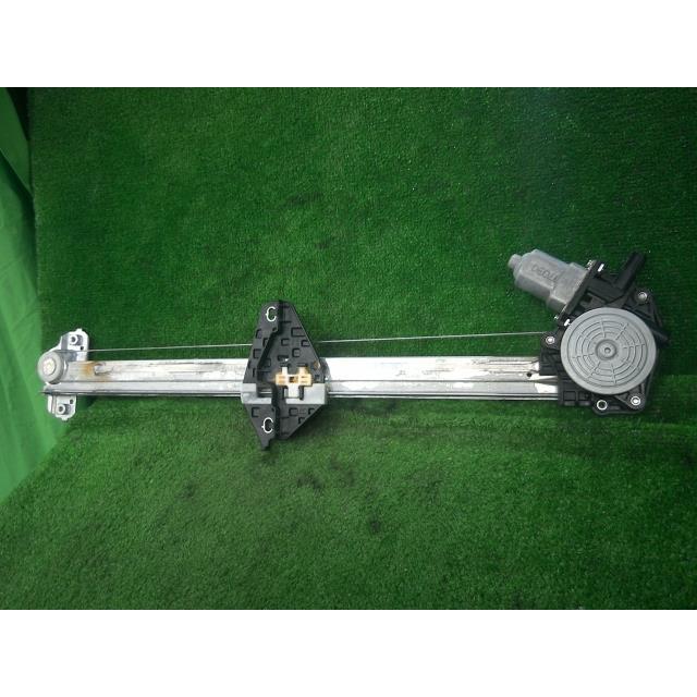 フリード DBA-GB3 右Fドアレギュレータ・モーター G Lパッケージ 8人 L15A NH700M 72210-SYY-003 : GREENPEACE - 通販 - Yahoo!ショッピング