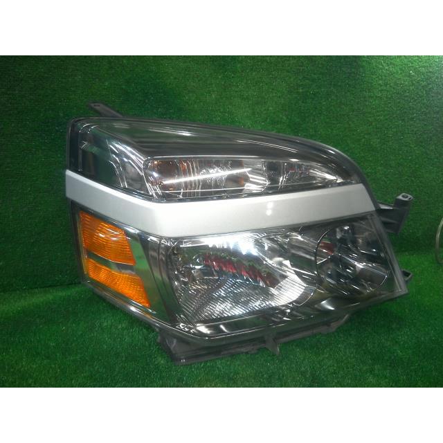 ヴォクシー DBA-AZR60G 右ヘッドランプASSY X 8人 1AZ-FSE 1D4 81110-28890 : GREENPEACE - 通販 - Yahoo!ショッピング