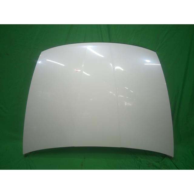 ストリーム DBA-RN6 ボンネットフード X HDDナビパッケージ R18A NH624P 60100-SMA-000ZZ ...