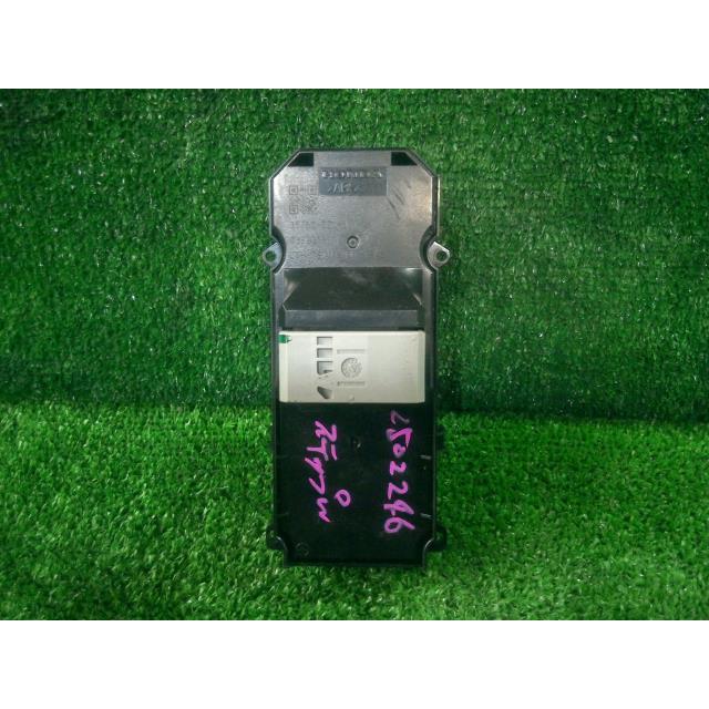 ステップワゴン DBA-RK1 パワーウインドウスイッチ G コンフォートセレクション R20A YR598P 35750-SZW-J31 : GREENPEACE - 通販 - Yahoo ...