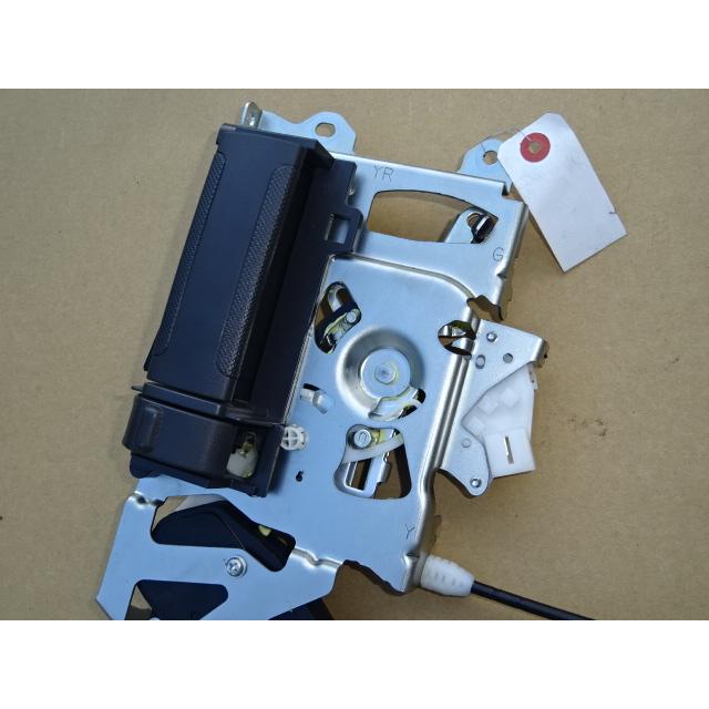 スペーシア 26年 DBA-MK32S 右スライドドアロックアクチュエーター 走行57.844km : ヤマジュウオートパーツ - 通販 - Yahoo!ショッピング