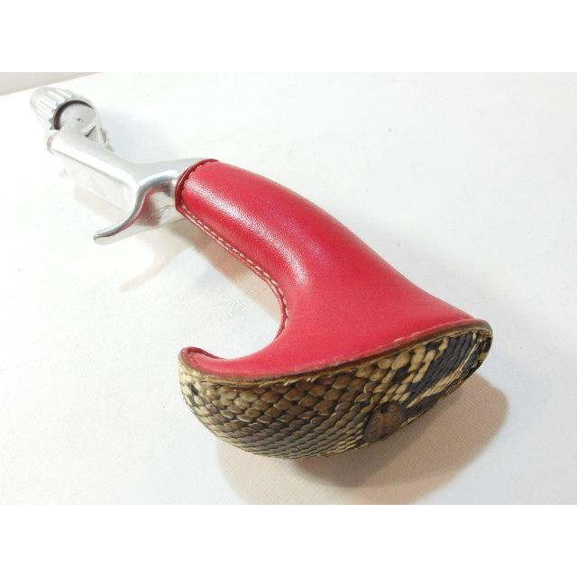 バスカヴィル ブッチャーグリップ BASSKERVILLE シングル ガングリップ 革巻きハンドル (253-673 : rf-253-673 : ランブルフィッシュ - 通販 - Yahoo ...