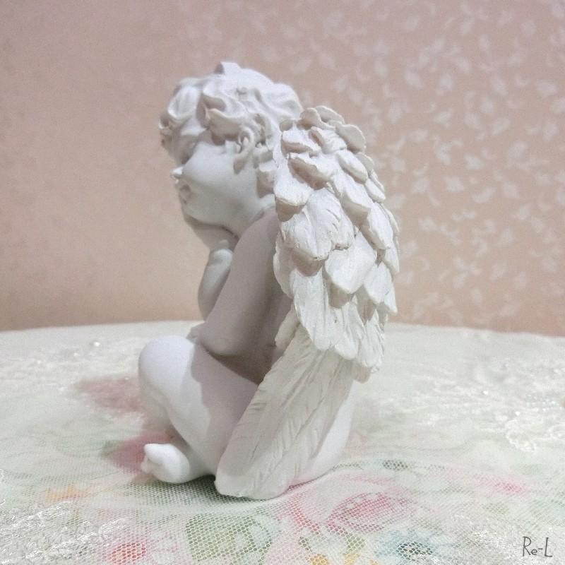 天使置物 かわいいエンジェルの置物 居眠りエンゼル REQSC-558A :10007247:リエルショップ - 通販 - Yahoo!ショッピング