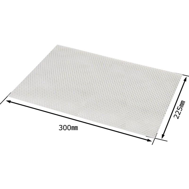 久宝金属製作所 ミニ アルミ板 パンチング 3φxピッチ5Px0.5x225x300mm M524 :20230711201929-02030:REBON - 通販 - Yahoo!ショッピング