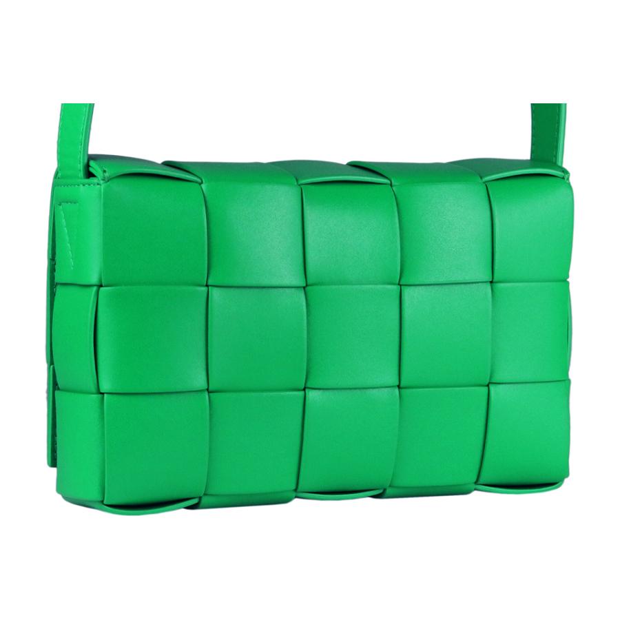 CASSETTE(BOTTEGA VENETA) 〔美品 - 大変綺麗〕BOTTEGA VENETA CASSETTE(BOTTEGA VENETA) 〔美品 - 大変綺麗〕BOTTEGA VENETA
