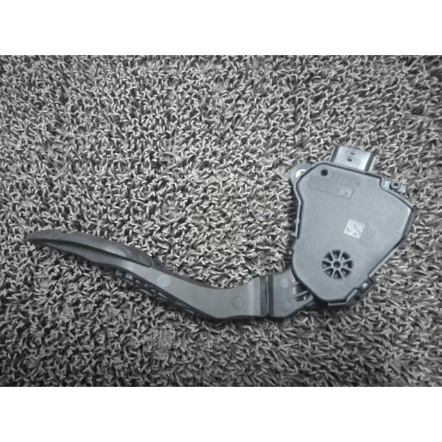 ノート 6AA-E13 アクセルペダル K23 18002-6XJ0A : ファーストパーツ1号店 - 通販 - Yahoo!ショッピング