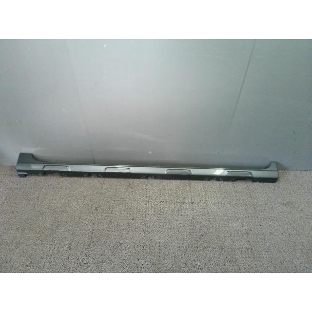 スペーシア DAA-MK53S 左サイドステップ DW2 77240-79R70-ZMW : ファーストパーツ1号店 - 通販 - Yahoo!ショッピング