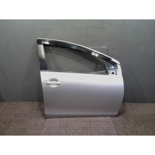 アクア DAA-NHP10 右フロントドア 1F7 67001-52591 : ファーストパーツ1号店 - 通販 - Yahoo!ショッピング