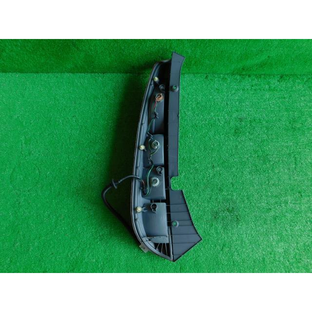 ライフ CBA-JB5 右テールランプ P07A NH623M L 33501-SFA-003 : 220723000115500 : ヤガミショッピングストア - 通販 - Yahoo!ショッピング